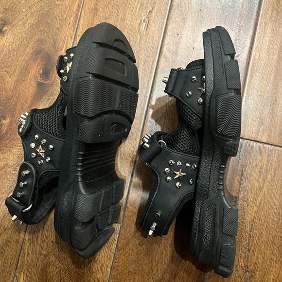 Gucci | Shoes | Gucci Napa Agiri Sandals In Excellent Conditionbarely ...